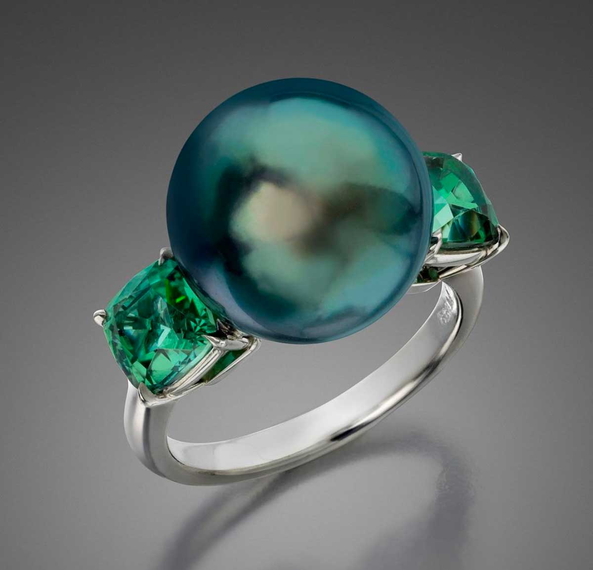 Different Colors of Pearls and the Meaning Behind Them