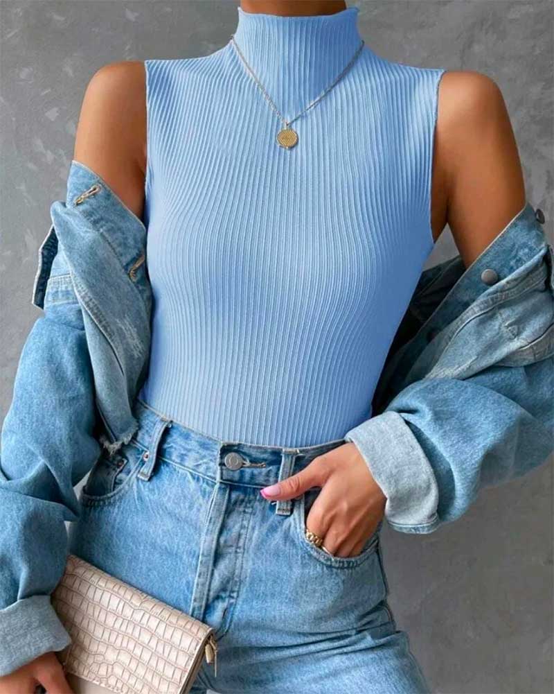 Dressing to Minimize a Big Bust