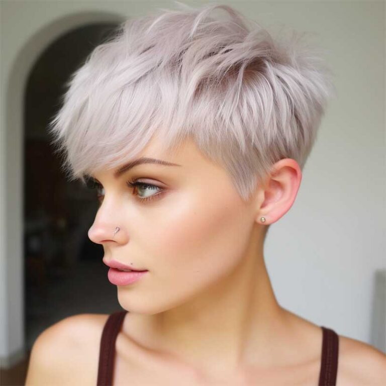8 Chic Pixie Haircuts for Women