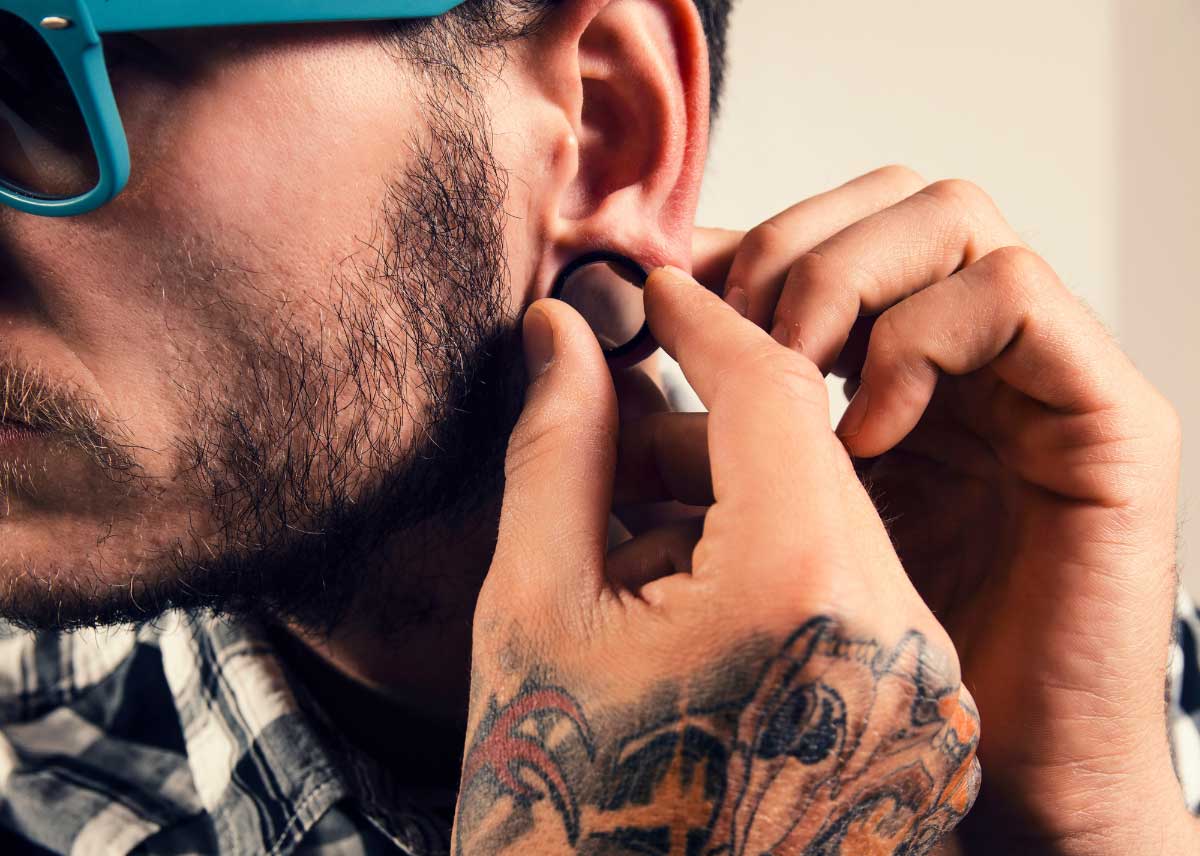 A How-To Guide to Stretching a Piercing with Gauges